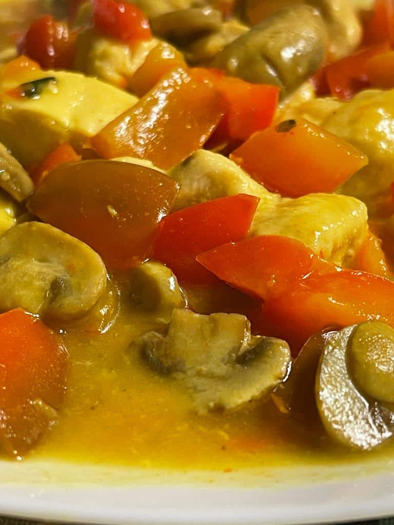 Pollo peperoni e funghi super light - Giusina in Cucina